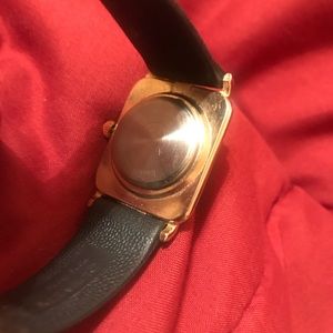 Quemax | Accessories | Vtg Quemex Black And Gold Thin Womens Watch ...